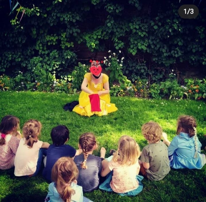Happy Cotillons : spectacle - théâtre en entreprise - animation